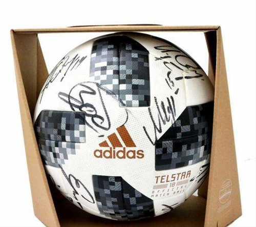 Футбольный мяч adidas telstar с автографами игроко