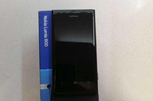 Телефон Nokia Lumia 800