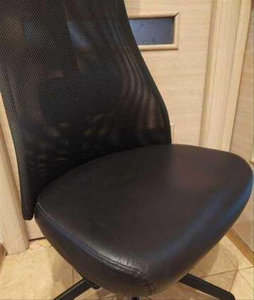 Офисное кресло IKEA Эрвфьеллет
