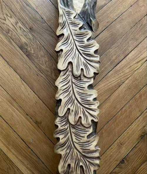 Деревянный карниз для штор (с резными листьями