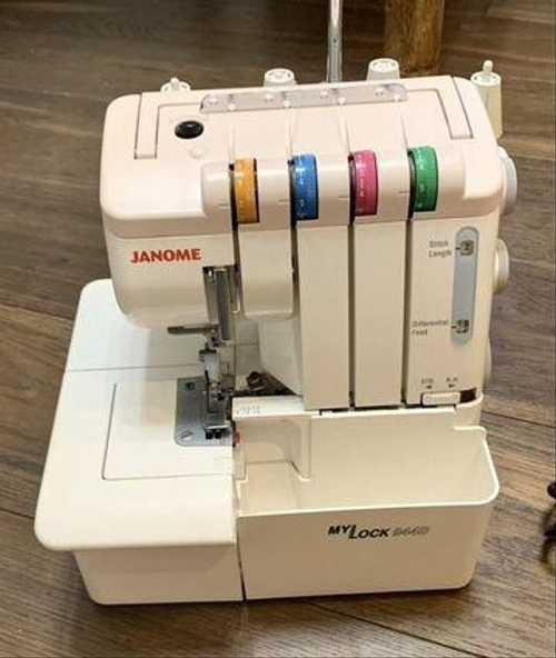 Швейная машина оверлок Janome MyLock 944D