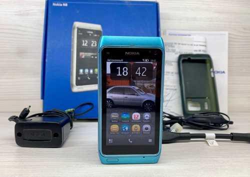 Смартфон Nokia N8. С момента покупки в одних руках