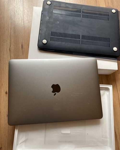 Macbook Pro 13 Touch Bar 2019 256 gb, рст