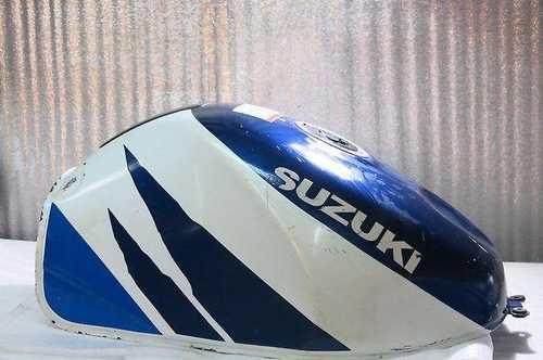 Бензобак Suzuki GSX 750