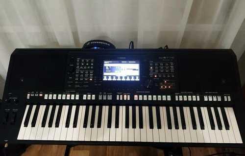 Синтезатор Yamaha PSR-s775