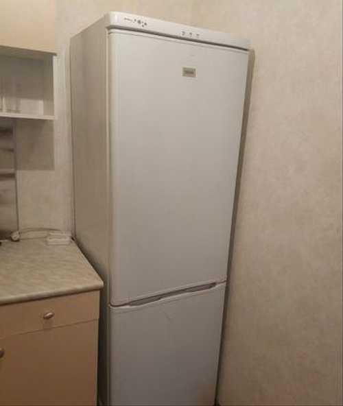 Холодильник Zanussi ZRB 434 WO