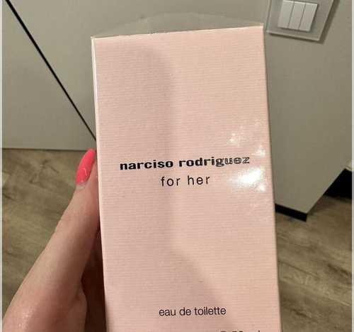 Коробка от туалет.воды Narciso Rodriguez For Her