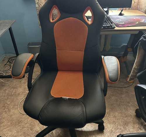 Игровое кресло zet-gaming
