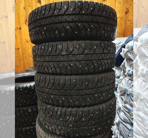 Bridgestone Ice Cruiser 7000S 185/65 R15