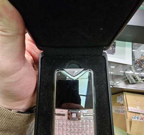 Vertu Constellation Quest, 8 ГБ