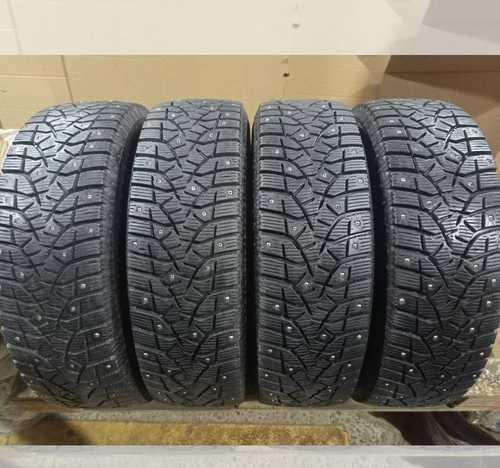 Bridgestone Blizzak Spike-02 185/70 R14 88T
