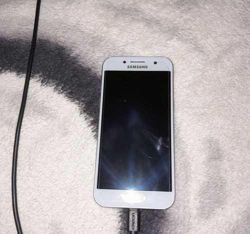 Samsung Galaxy A3 (2017) SM-A320F/DS, 2/16 ГБ