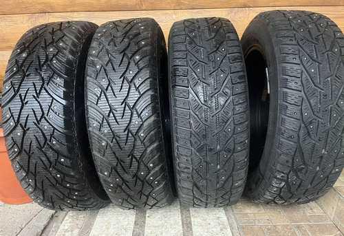 Aplus A607 215/60 R17 100H