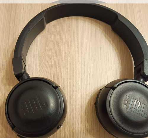 Беспроводные наушники jbl 450bt