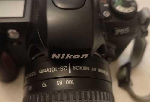 Зеркальный фотоаппарат nikon f 65 с объективом