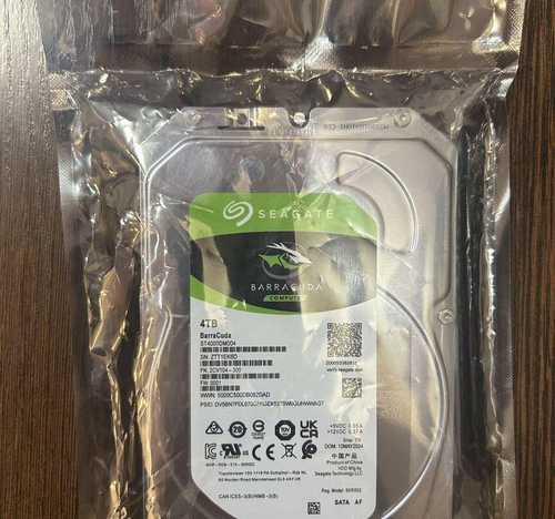 4 тб Жесткий диск Seagate BarraCuda ST4000DM004