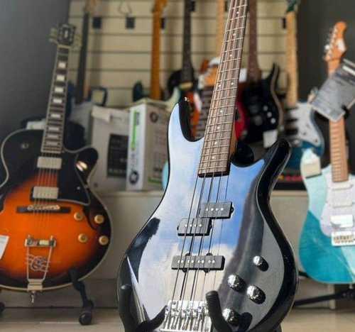 Бас-гитара Ibanez Gsr200