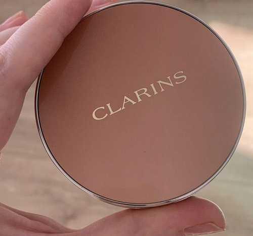 Clarins бронзирующая пудра