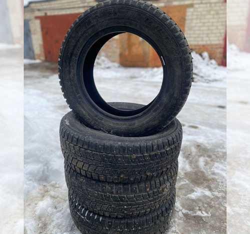 Dunlop SP Winter Ice 01 195/65 R15