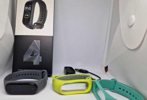 Фитнес браслет Xiaomi Mi Band 4 без NFC