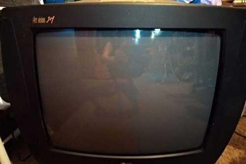 Телевизор LG JoyMax 23