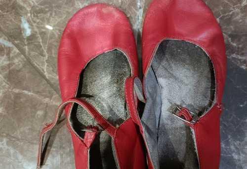 Красные туфли 34 размер для народных танцев