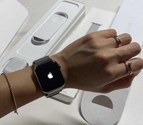 Apple Watch 8 в оригинальной расцветке