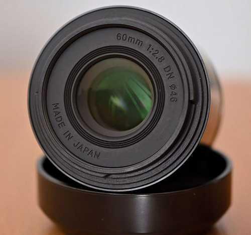 Sigma 60mm f/2.8 DN Micro 4/3