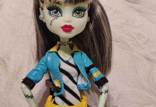 Monster high frankie picture day