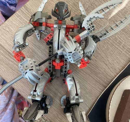 Lego bionicle makuta