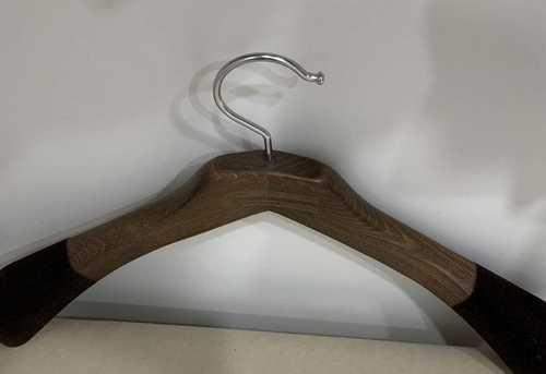 Вешалка плечики деревянная для мужской одежды