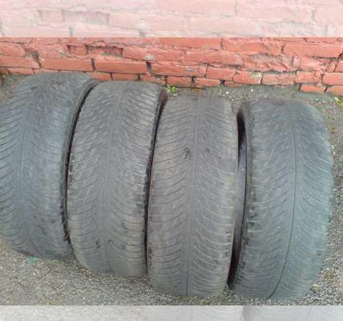 Michelin Pilot Alpin 5 235/45 R18 98V