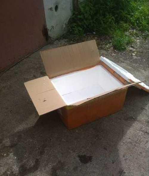 Пенопластовая коробка с крышкой