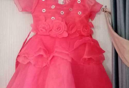 Платье для девочки нарядное 3х-4хлет