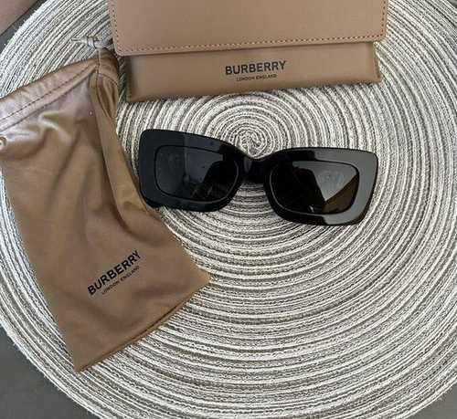 Солнцезащитные очки мужские burberry