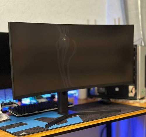 Монитор Xiaomi Mi Curved Gaming Monitor 34