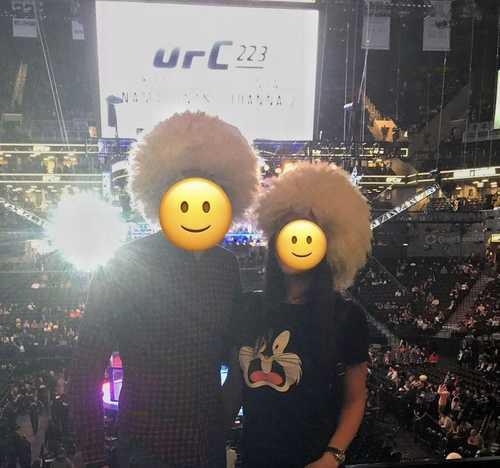 Папаха натуральная 2шт с UFC 223