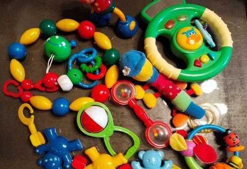 Погремушки,развивающие игрушки, мелочи для малышей