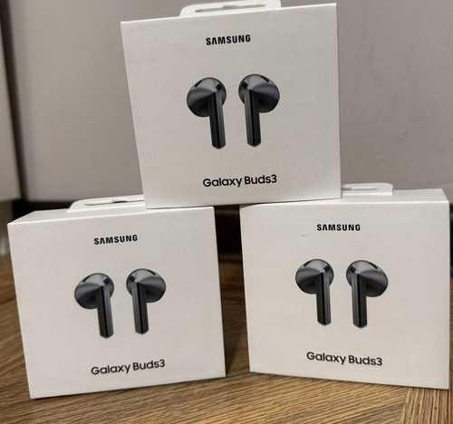 Новые Samsung Galaxy Buds 3 серебряные