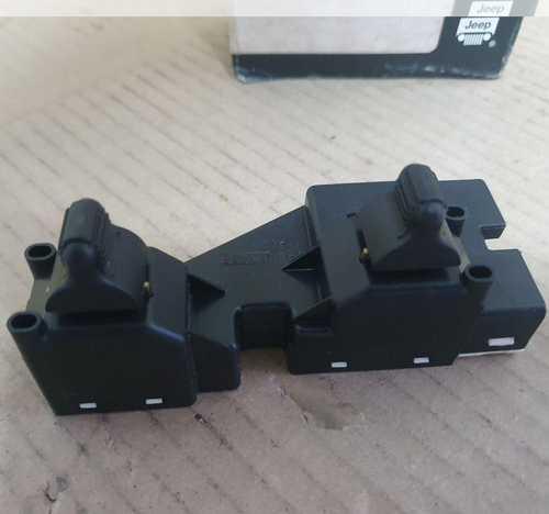 Кнопки стеклоподъемника mopar 56020394 Новые