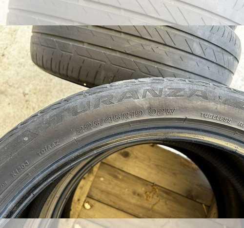 Bridgestone Turanza T001 225/45 R19 92W