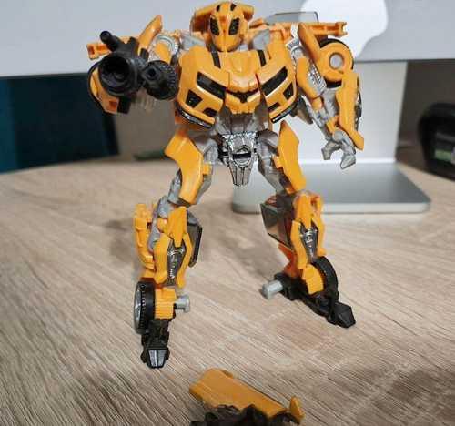 Transformers - Bumblebee / studio series 74