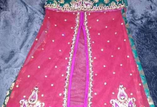 Индийский юбочный костюм