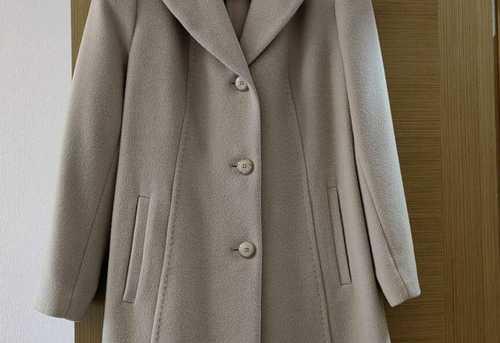 Пальто женское размер 46-48