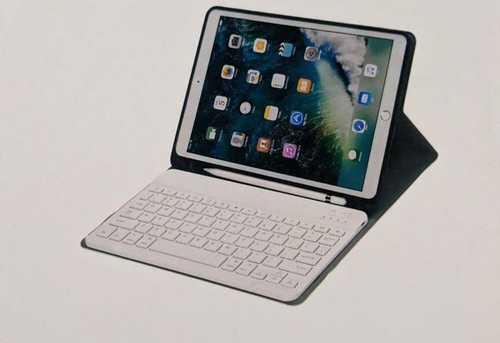 Чехол для iPad с клавиатурой