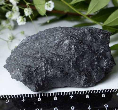 Коллекционный минерал Графит в подарок художнику