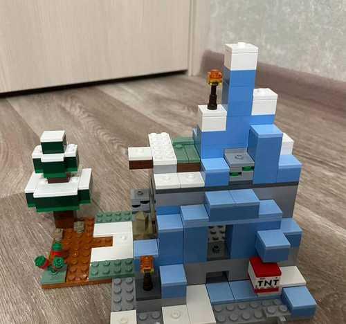 Lego Minecraft 21243