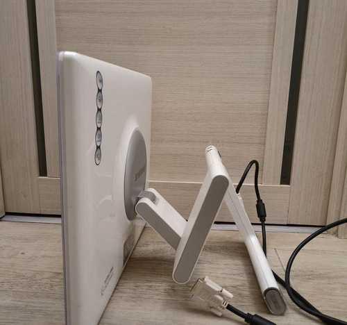 Монитор Samsung 971 P