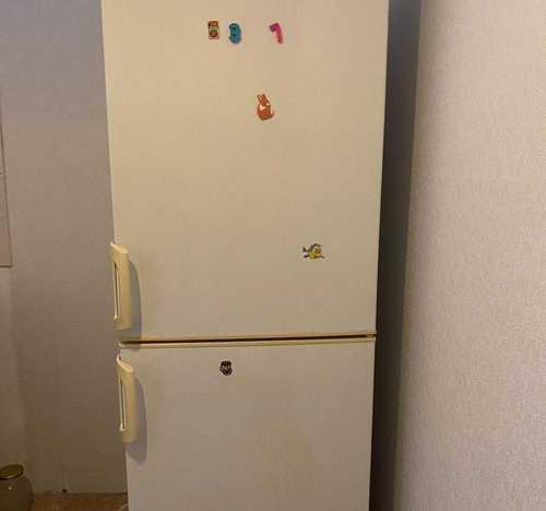 Холодильник electrolux