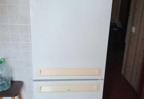 Холодильник стинол требует ремонт